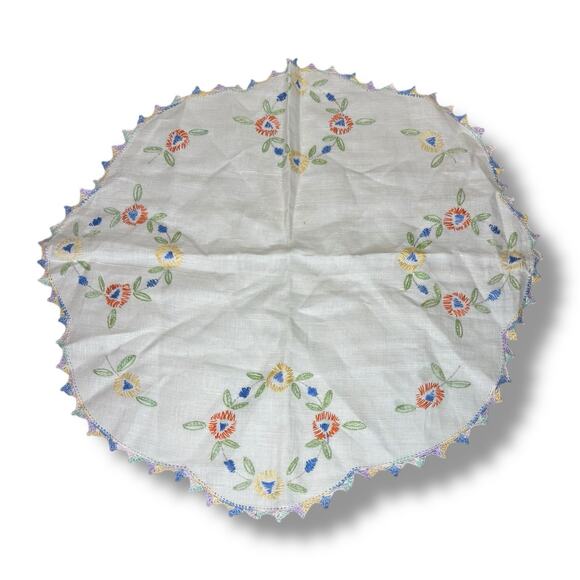 Handmade | Dining | Handmade Floral Embroidered Table Linen Crochet ...